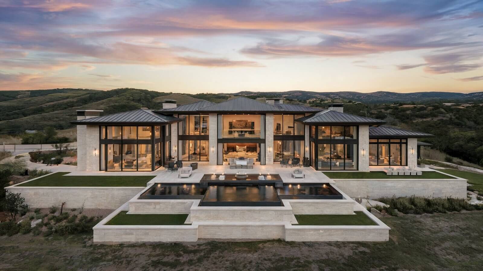 Austin Stone Mansion TEXAS Austin Stone Buildings With Peeling Green